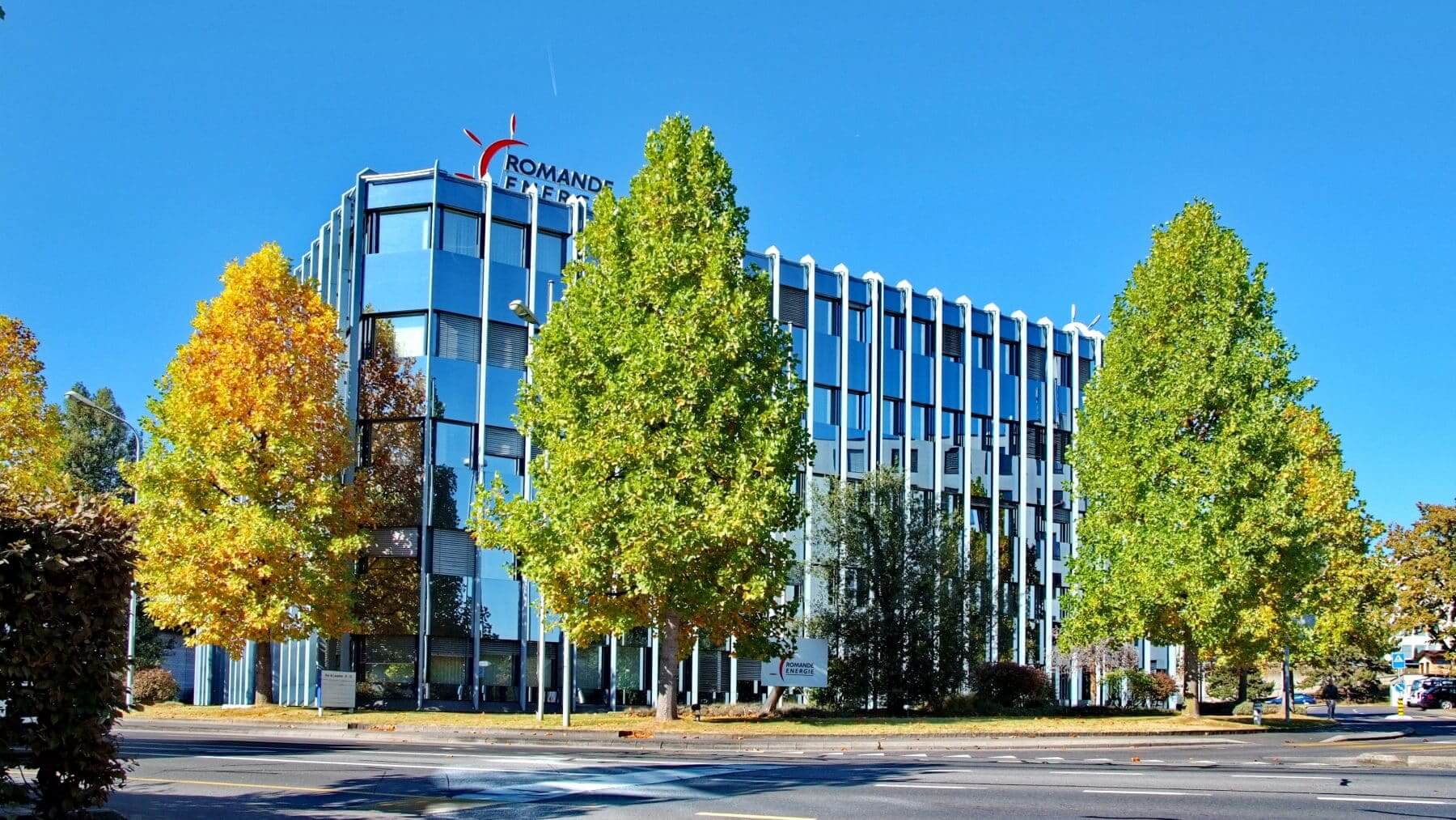 Romande Energie strengthens its positioning in the real estate field by acquiring a stake in ...